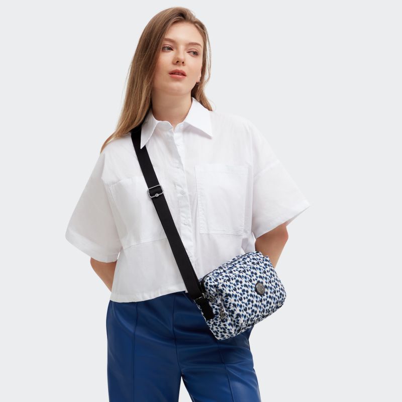 ABANU M Curious Leopard - Kipling Brunei Official Store